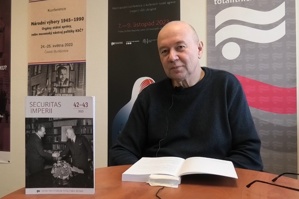 Jan Cholínský o novém čísle časopisu Securitas Imperii 42-43 – Ústav ...